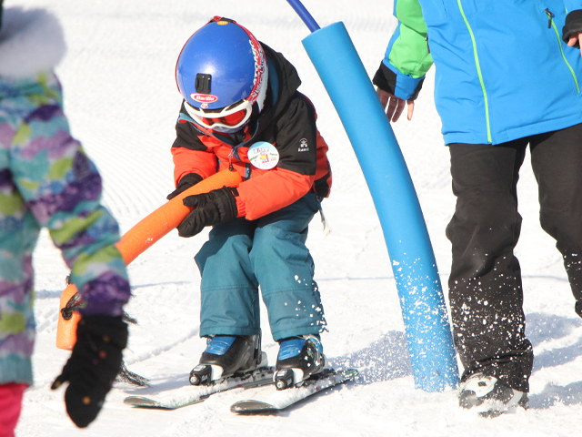 Ski & Snowboard School - Buck Hill